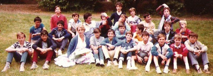CLASSE DE CINQUIEME EN 1984 CLASSE DE CINQUIEME EN 1984